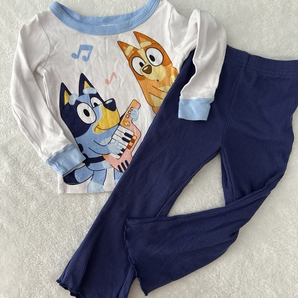 Bluey | Pajamas | Bluey Bingo Pajamas Girls Sz 2 2t Blue White 2 Piece ...
